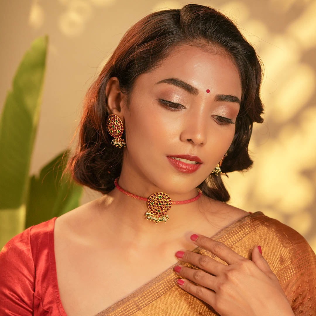 Gold fabric choker store